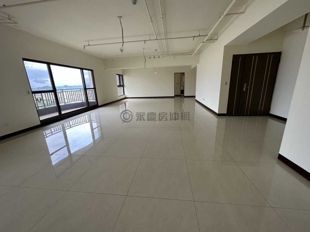 楠梓瀚高雄市楠梓區東寧路電梯大廈超級豪宅大坪數四個平面車位台積電主管必住 房屋出售 樂屋網