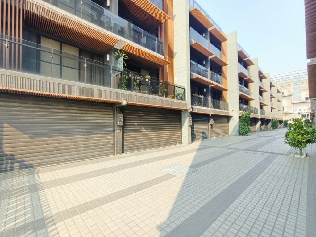 有謙苗栗縣竹南鎮科專二路透天厝台積有謙邊間雙車別墅 房屋出售 樂屋網