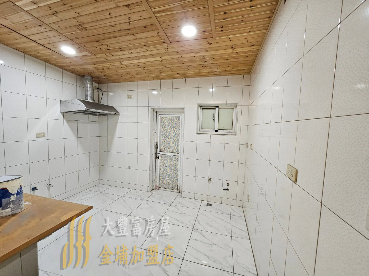 台南市東區德東街透天厝 降價了東區 中華醫科大便宜店面★誠價可談 房屋出售 樂屋網