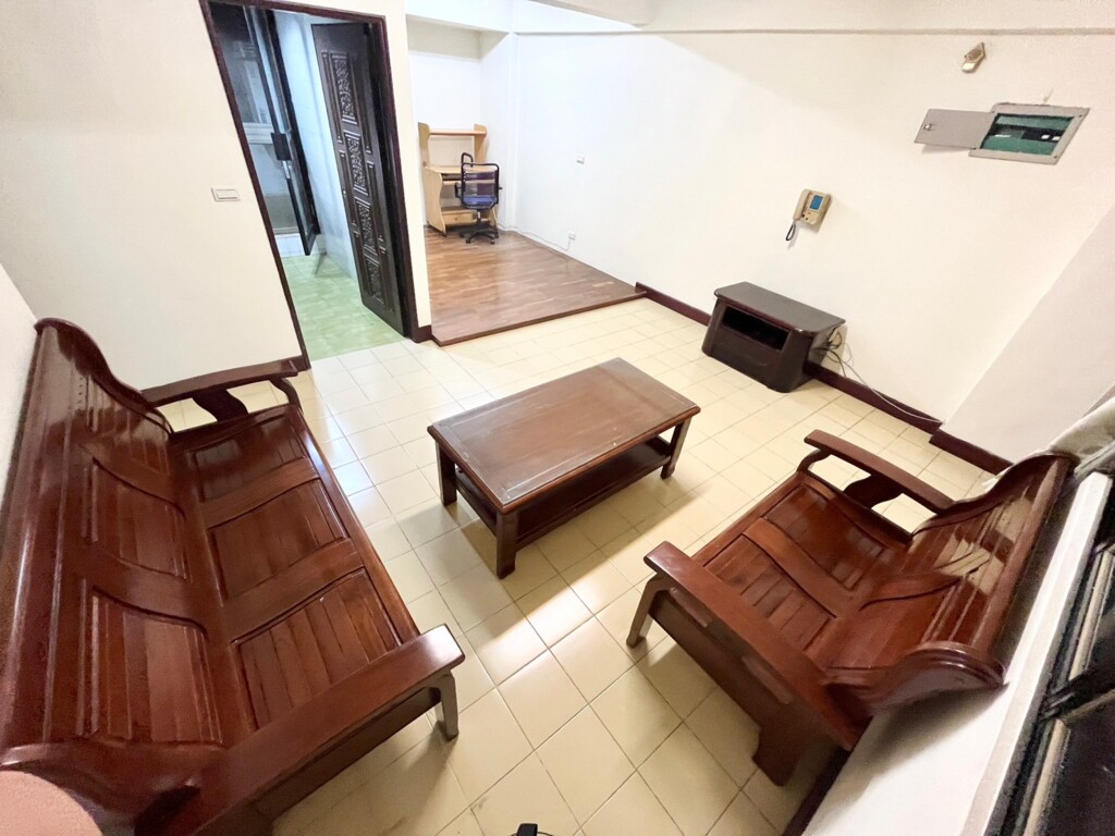 台中市西區長春街,電梯大廈,2+1房 台水電梯管理員 子母車 | 房屋出租 | 樂屋網