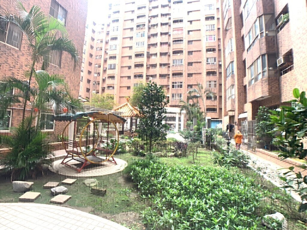 愷悅假期凱悅假期桃園市桃園區大業路一段電梯大廈 蛋媽推薦 大業商圈 凱悅假期 中庭高樓層超大三房 房屋出售 樂屋網
