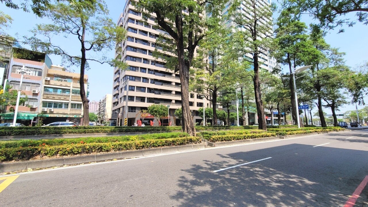 高雄市前鎮區中山二路公寓亞灣區獅甲捷運站翻新三樓公寓 房屋出售 樂屋網