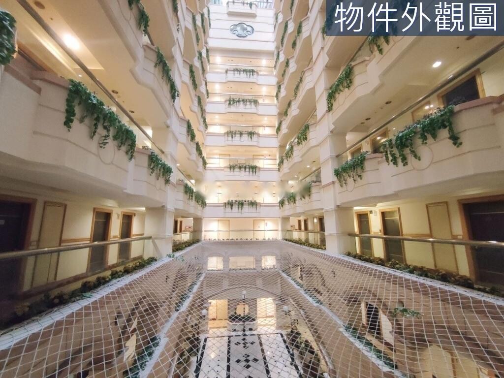 中港晶華大樓台中市西區健行路電梯大廈金典酒店稀有邊間收租自用無敵視野戶 房屋出售 樂屋網