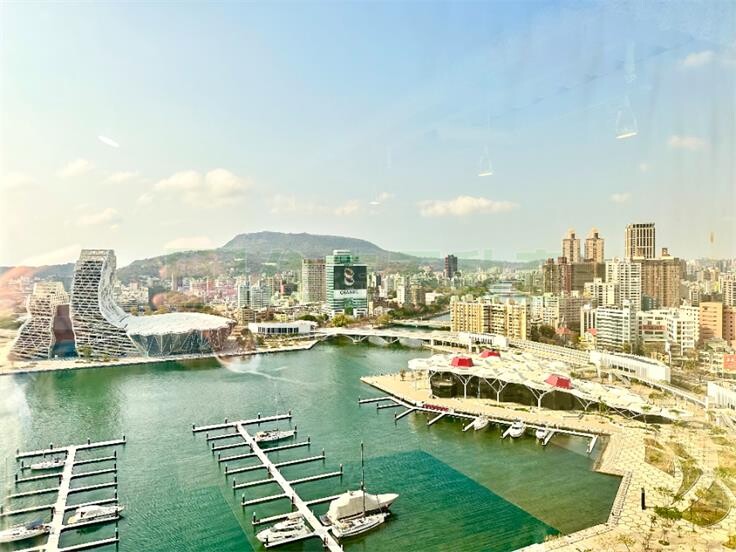 領航企業總部高雄市苓雅區海邊路辦公光榮碼頭輕軌海景商辦大樓 房屋出租 樂屋網