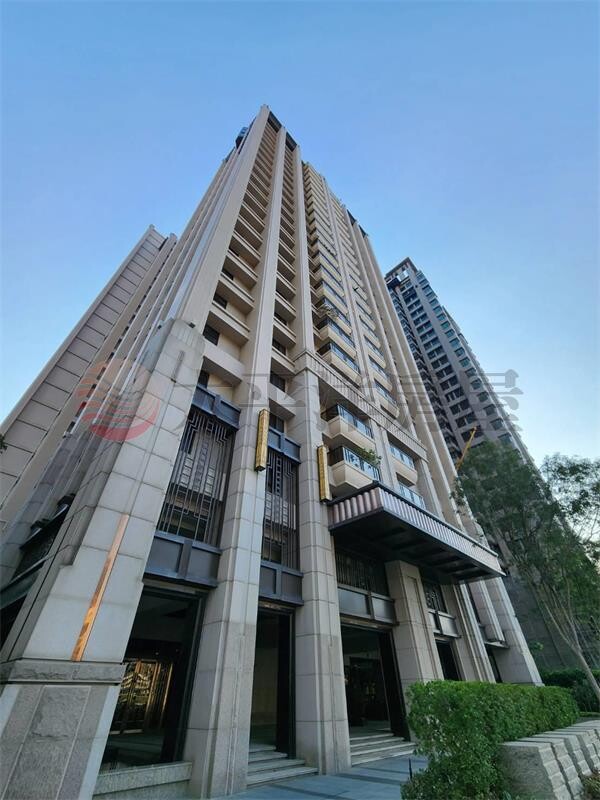 高雄市鼓山區龍水二路電梯大廈浩瀚美術悅龍灣巧斧天工超大豪宅 房屋出售 樂屋網