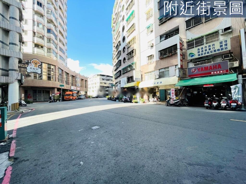 近鼎山家樂福｜鼎山商圈｜高cp值大面寬店面 高雄市三民區和市璧買房子、房屋出售 樂屋網