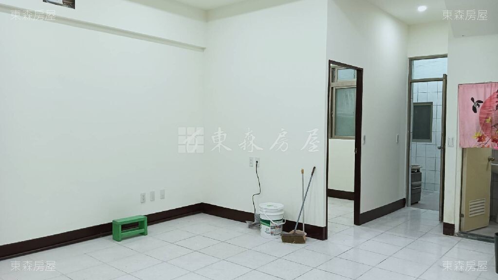 宜蘭縣礁溪鄉匏杓崙路透天厝近龍潭湖漂亮透天觀光工廠林立門前可停車1樓有孝親房 房屋出售 樂屋網