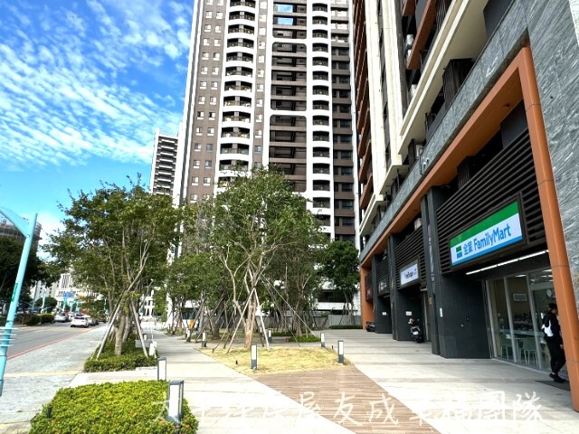 中路特區｜璟都米蘭｜8米大面寬店面｜置產投資最佳 桃園市桃園區璟都米蘭買房子 樂屋網