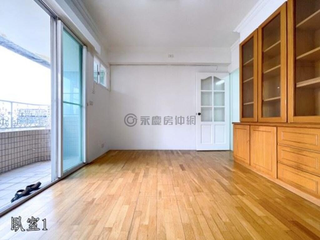 翠屏天下高雄市左營區重仁路電梯大廈高鐵商圈超值超大空間四房平車 房屋出售 樂屋網