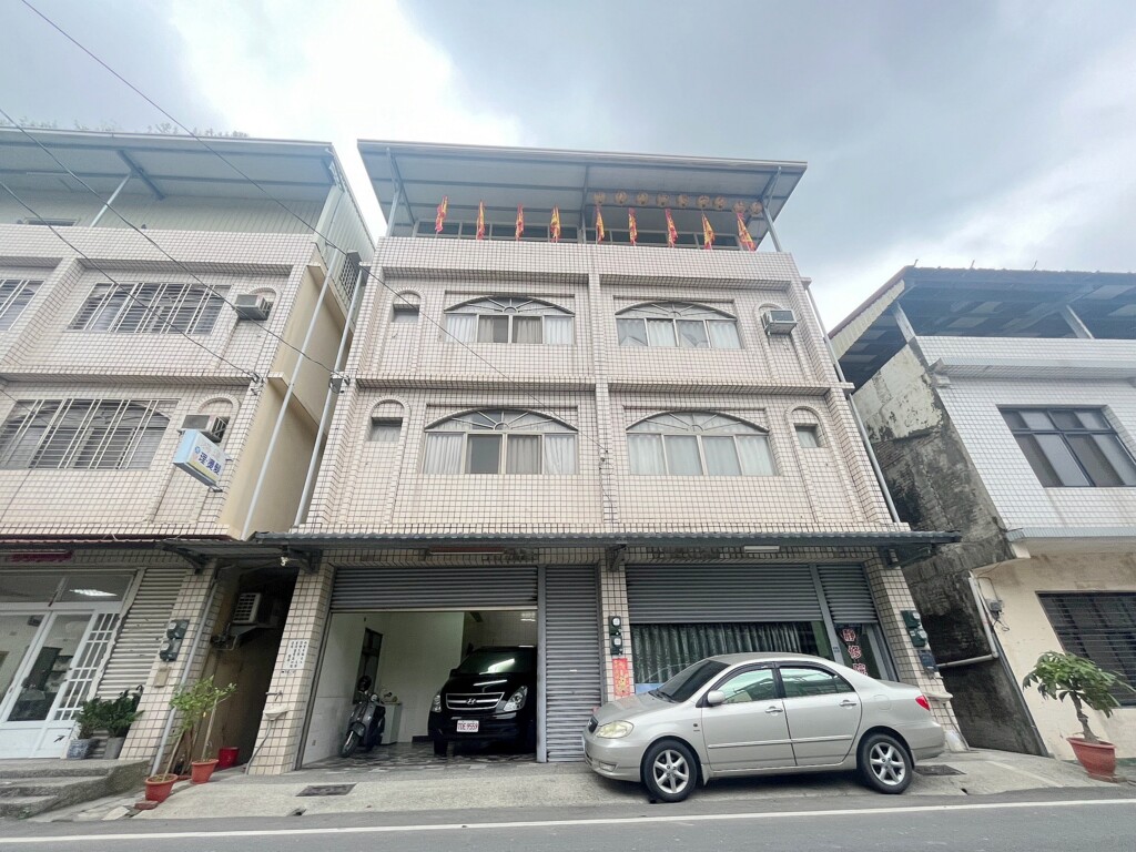 高雄市美濃區復興街二段透天厝⭕美濃⭕臨8米路⭕店面式透天⭕ 2間一起買更便宜 房屋出售 樂屋網