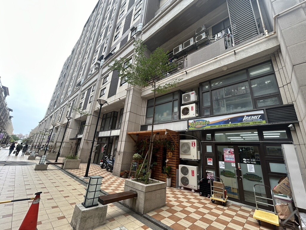 湯城1 2樓店面 桃園市中壢區湯城世紀領袖大樓區買房子、房屋出售 樂屋網