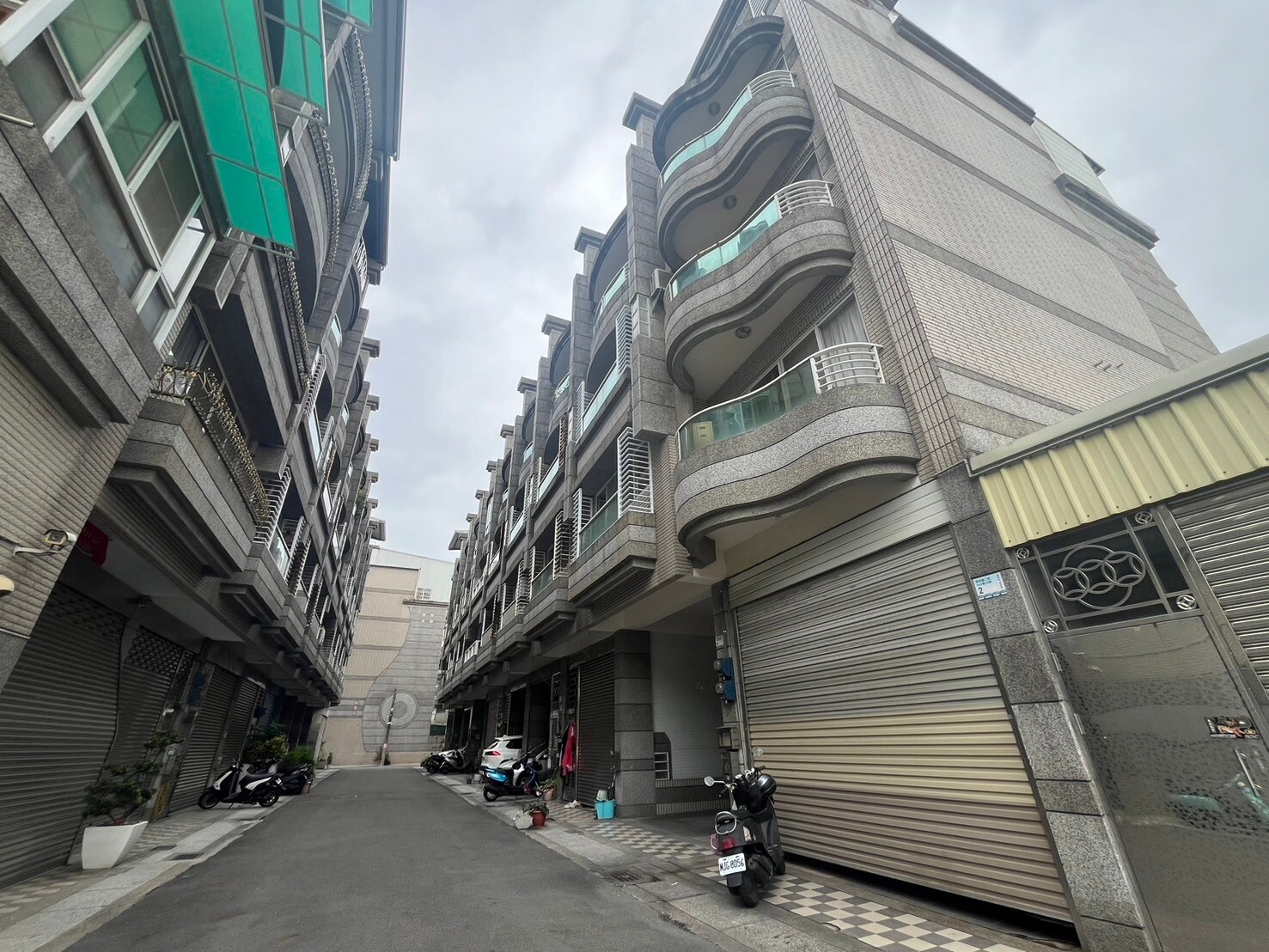 屏東榮總輕齡車庫別墅 屏東縣屏東市買房子、房屋出售 樂屋網