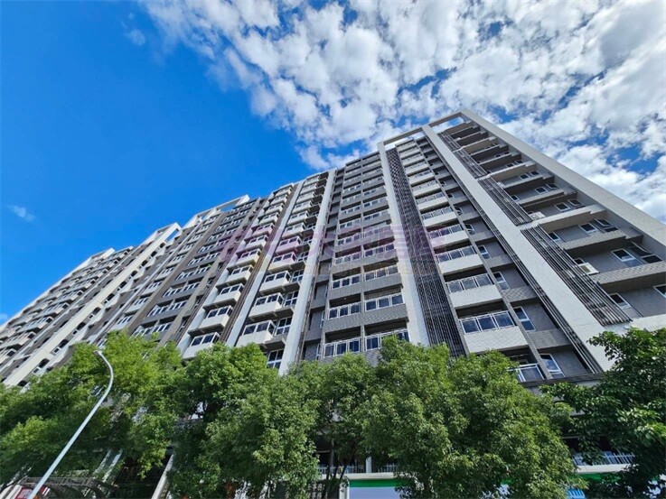 Super1曼哈頓新北市新莊區莊崑路電梯大廈曼哈頓奇緣三房雙車位 房屋出售 樂屋網