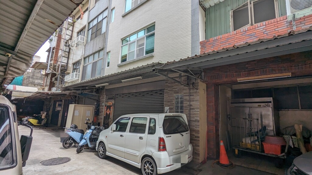 市心唯一獨家專約亞灣漢神｜商五正三樓透天 高雄市苓雅區買房子、房屋出售 樂屋網
