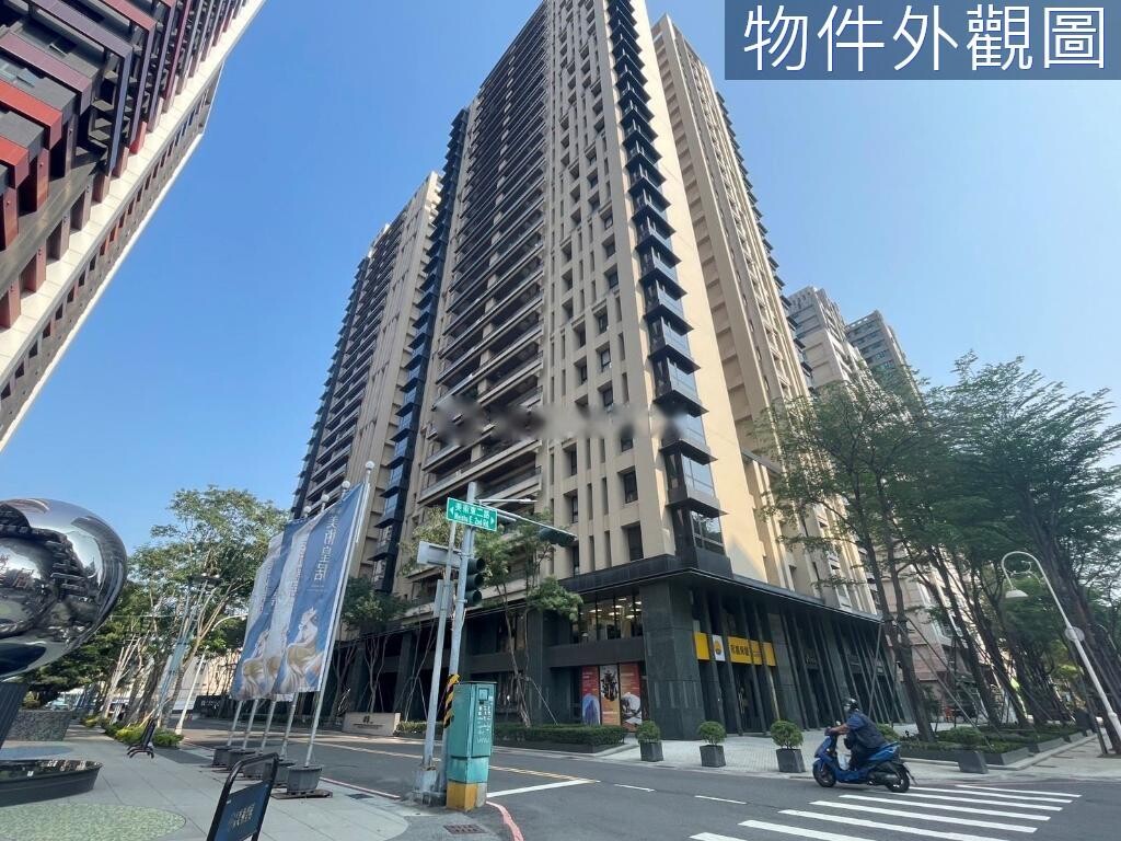 ⭐【恩君】擁樂⭐美術館精品豪宅⭐31房雙平車 高雄市鼓山區擁樂買房子、房屋出售 樂屋網