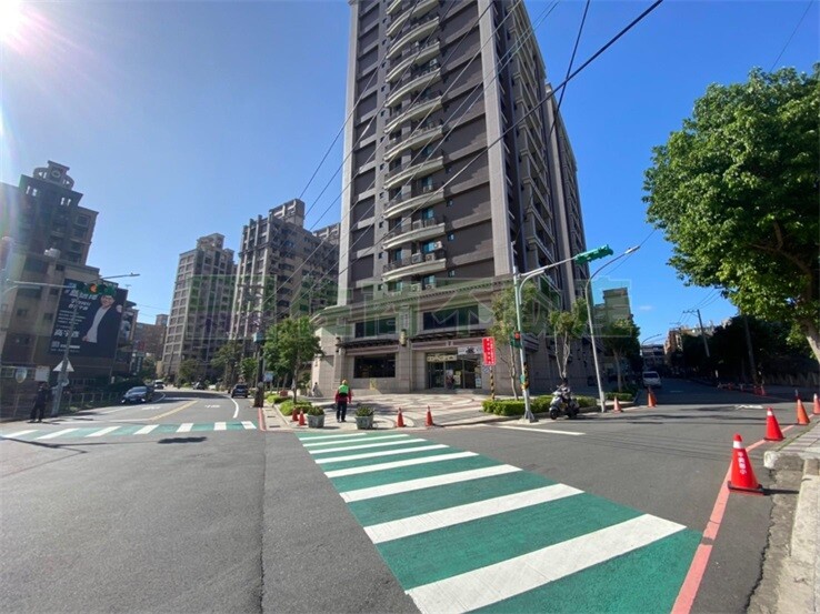 桃園市平鎮區廣泰路店面平興國小1＋2f店面 房屋出租 樂屋網