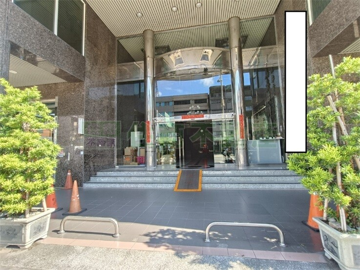 近高雄火車站商辦樓店＋平車 高雄市三民區艾森豪投資廣場買房子 樂屋網