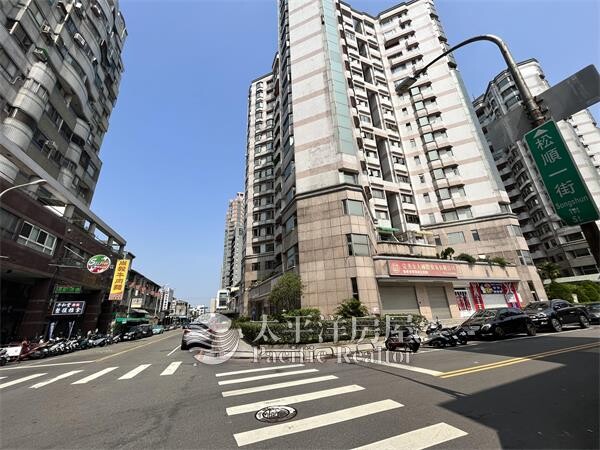 百吉利花園廣場台中市北屯區崇德二路二段電梯大廈角間15米面寬崇德商圈近11期重劃區 房屋出售 樂屋網