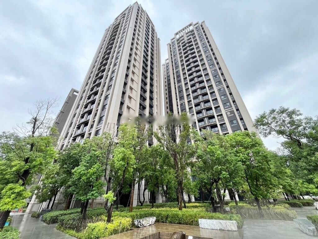 東區起飛浩瀚mvp朝南三房平車棒球視野戶 台中市東區浩瀚mvp買房子、房屋出售 樂屋網