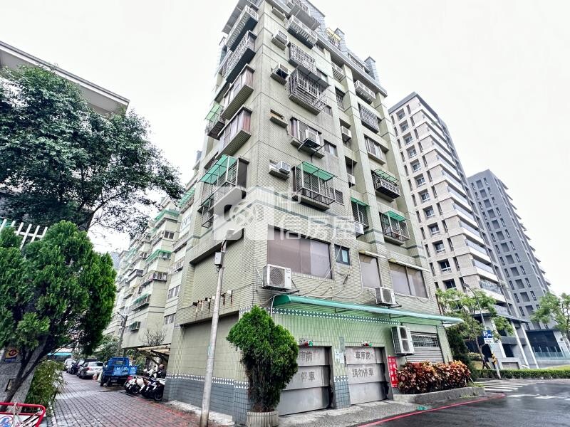 台南市東區富農街一段華廈租邊間採光31房樹梢層平車 房屋出租 樂屋網
