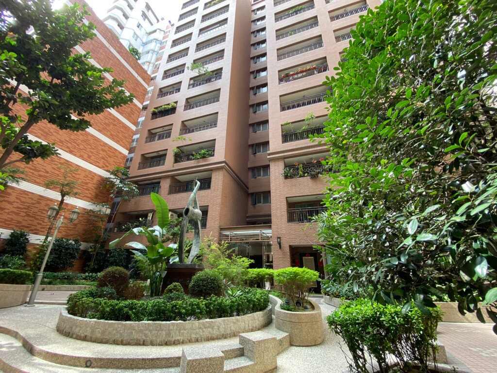翰銓鳳凰台中市南屯區河南路四段電梯大廈南屯~大墩學區~震後優質四房雙車位 房屋出售 樂屋網