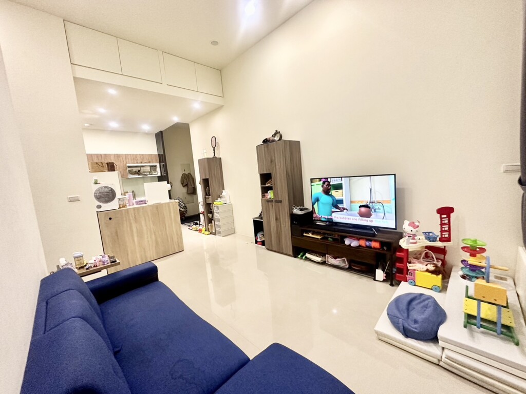 富源左岸新竹市香山區牛埔路電梯大廈獨家專任新竹牛埔富源左岸稀有釋出雙衛二房平車 房屋出售 樂屋網