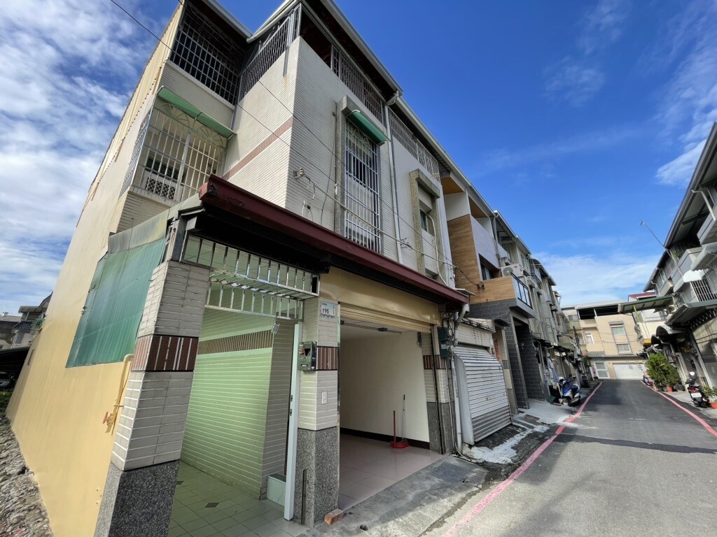 屏東縣屏東市大同北路別墅大同中學新整車庫透天 房屋出售 樂屋網