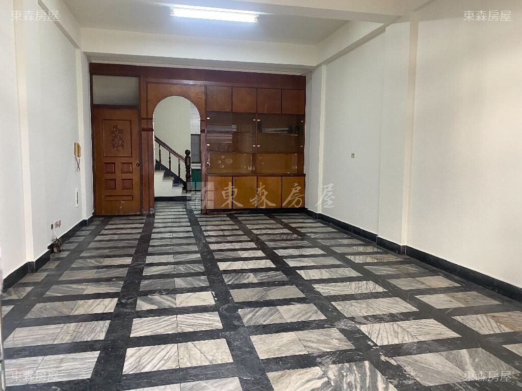 台南市南區德興路透天厝南區建南公園12米路店住 房屋出租 樂屋網