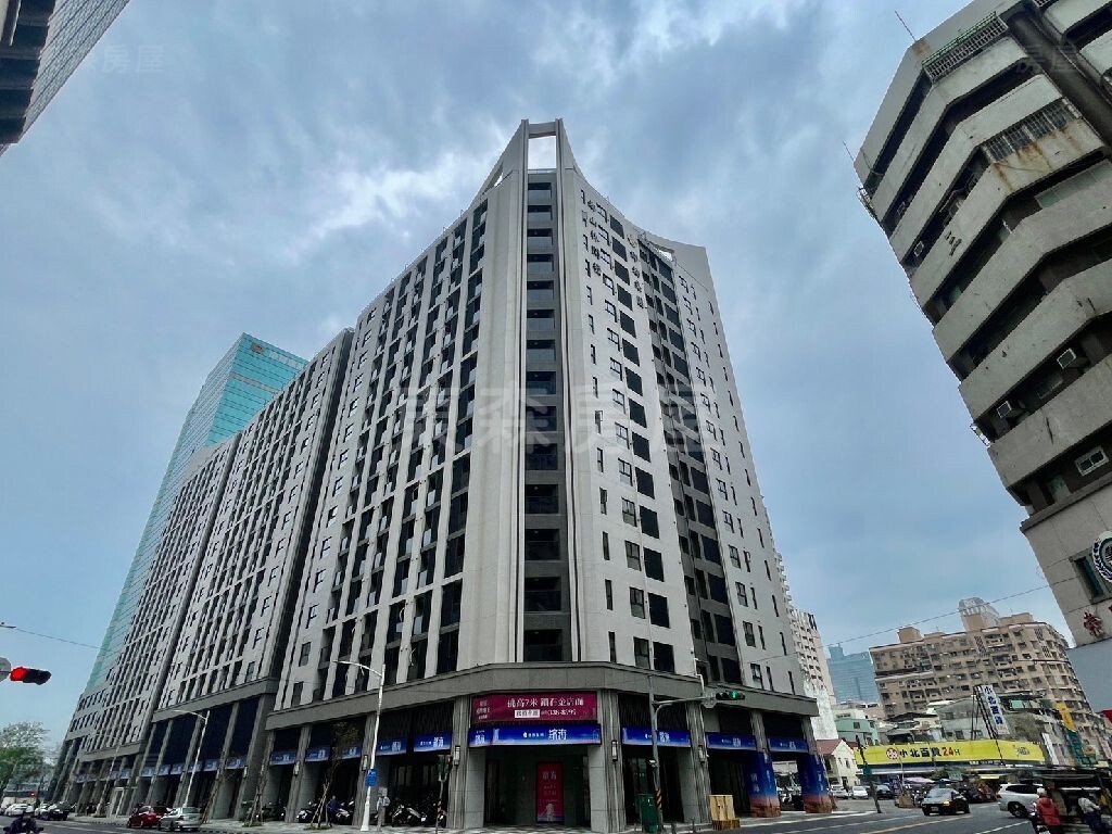 高雄市苓雅區三多四路電梯大廈亞洲新灣區三多商圈繽海兩房出租 房屋出租 樂屋網