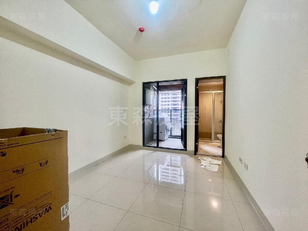 高雄市苓雅區三多四路電梯大廈亞洲新灣區三多商圈繽海兩房出租 房屋出租 樂屋網