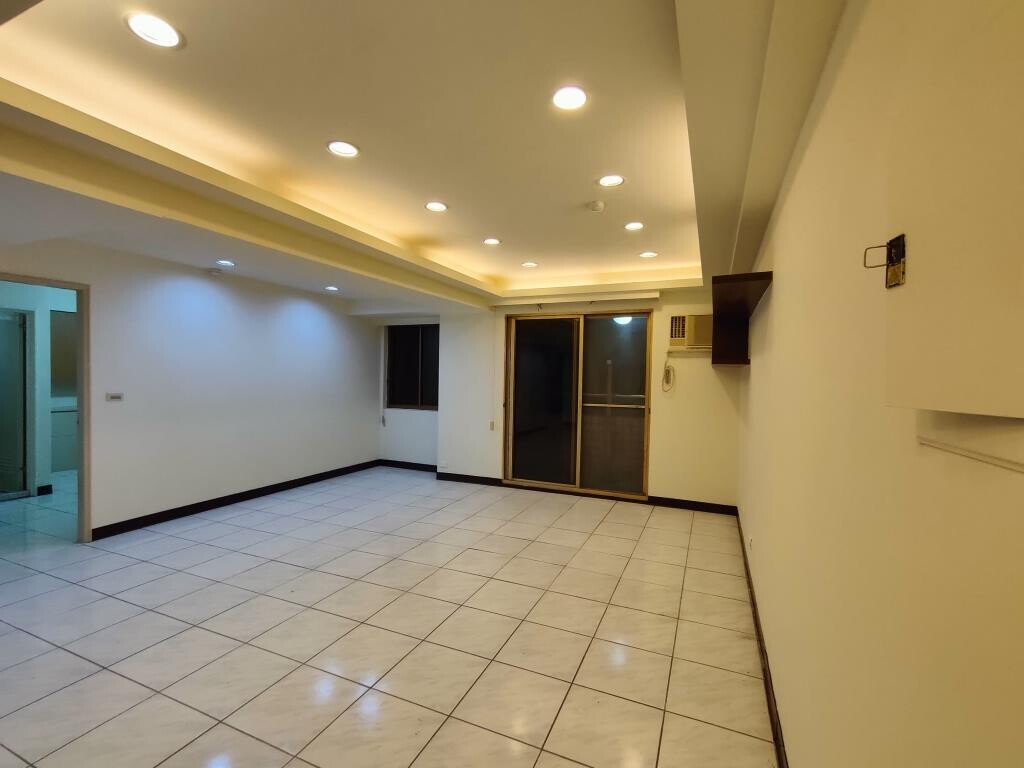 國際京城b區桃園市桃園區國鼎一街電梯大廈國際京城，大3房，近愛買、武陵、中平商圈 房屋出售 樂屋網
