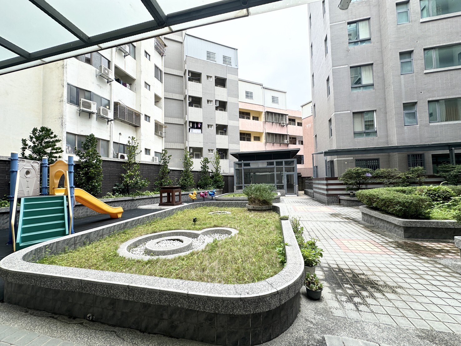 【e起幸福】竹南山佳國小旁三房附平車 苗栗縣竹南鎮e起幸福買房子、房屋出售 樂屋網