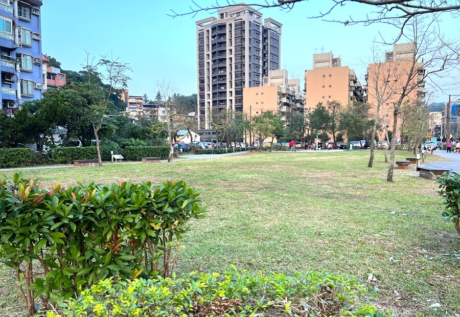 基隆市中正區祥豐街公寓降價了！親友專委＊安瀾祥豐街司令部旁一樓 房屋出售 樂屋網