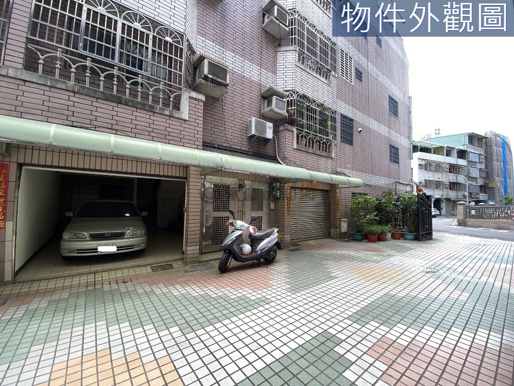 高雄市鳳山區五甲二路透天厝五甲商圈肉豆公透天車墅|快快把握 房屋出售 樂屋網