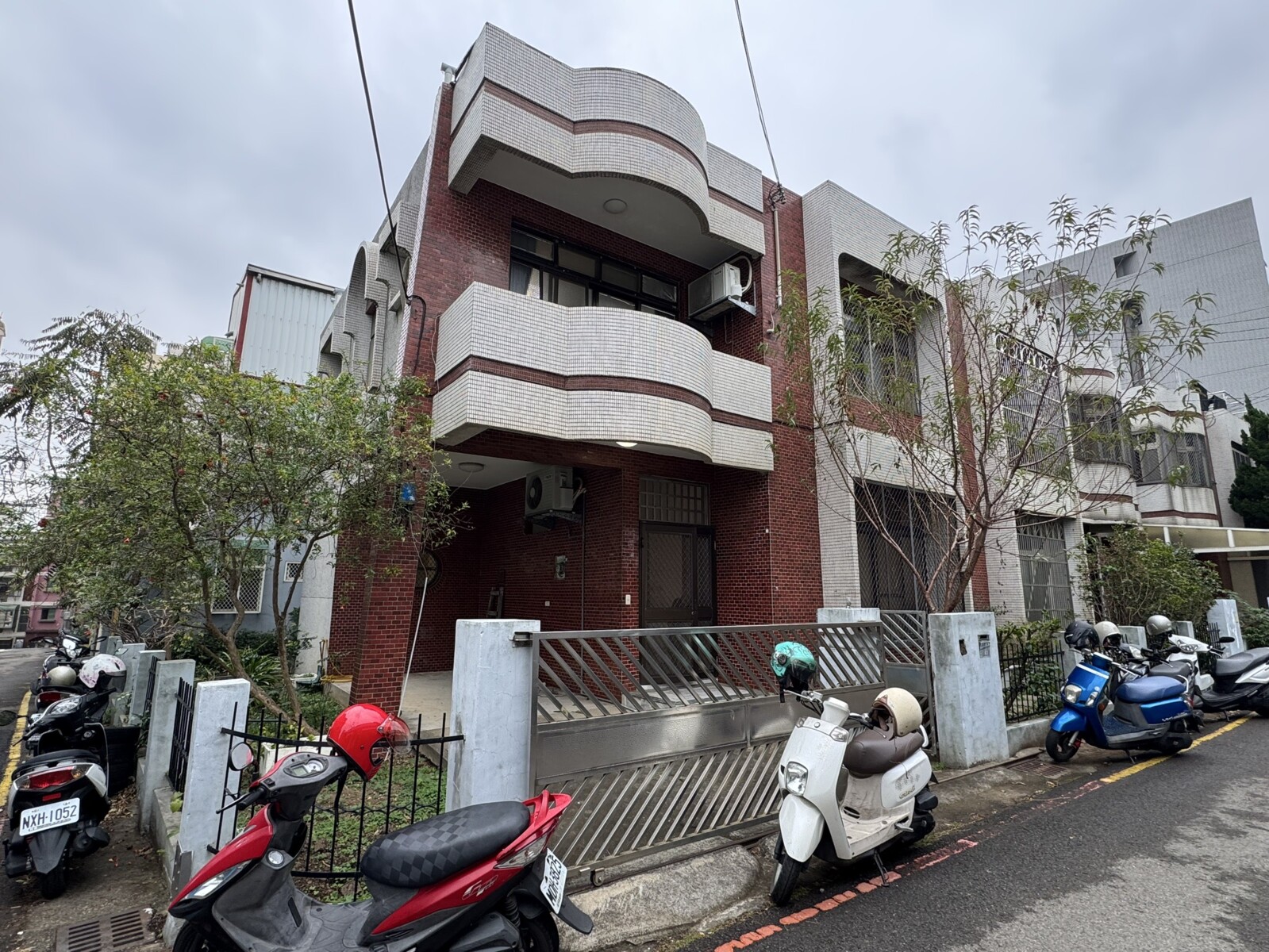 【田字型】交大邊間透天★大地坪㊣有花園車庫 新竹市東區買房子、房屋出售 樂屋網