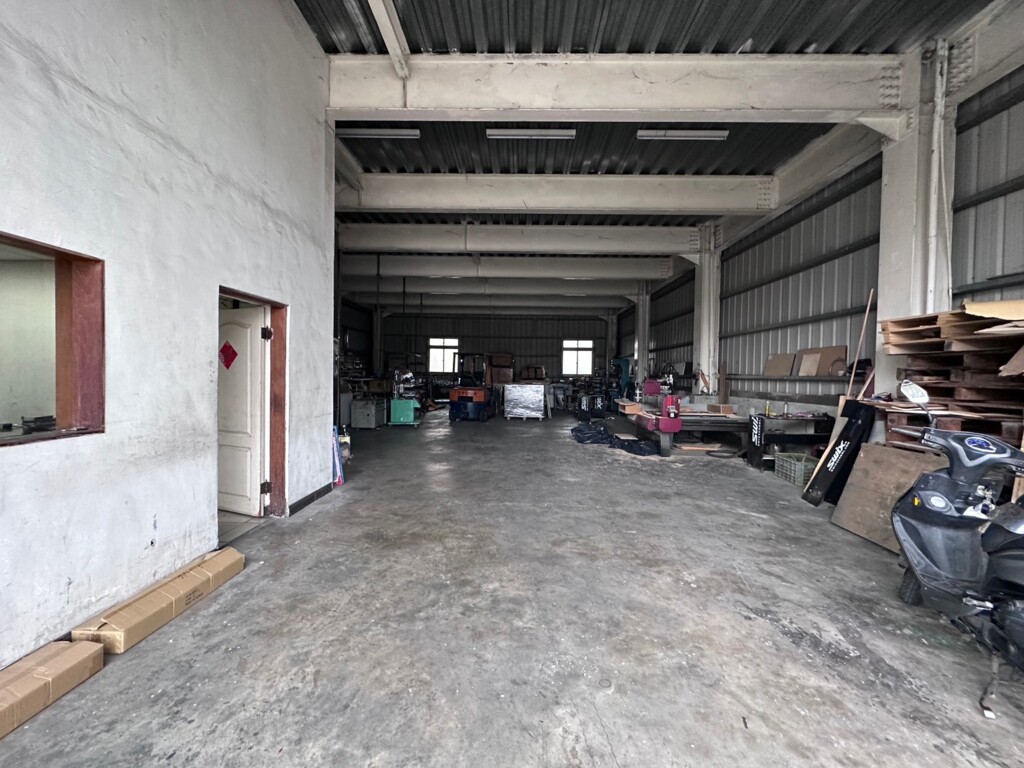 工廠豐原交流道旁!乙工大面寬廠房合法可三照有貨梯台中市神岡區大富路 樂屋網 廠房買賣