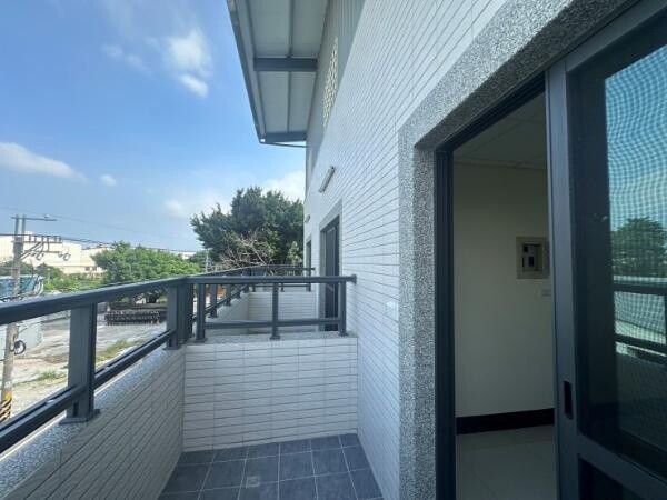 和美線東路旁屋況權欣整理水電重拉美屋 彰化縣和美鎮買房子、房屋出售 樂屋網