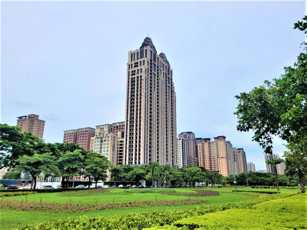 京城天贊京城king Park京城帝寶高雄市鼓山區神農路電梯大廈指標豪邸 京城天贊精裝版 房屋出售 樂屋網