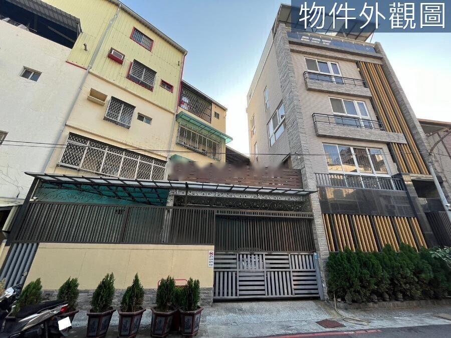 O線衛武營武廟9年屋大地坪電梯雙車墅 高雄市苓雅區買房子、房屋出售 樂屋網