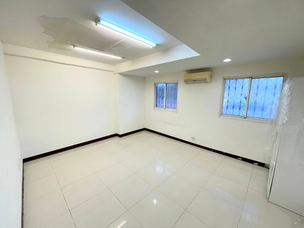 新北市新莊區福壽街公寓鑫典團隊孫憶琳 ★★★福壽街面寬一樓住辦★ 房屋出租 樂屋網