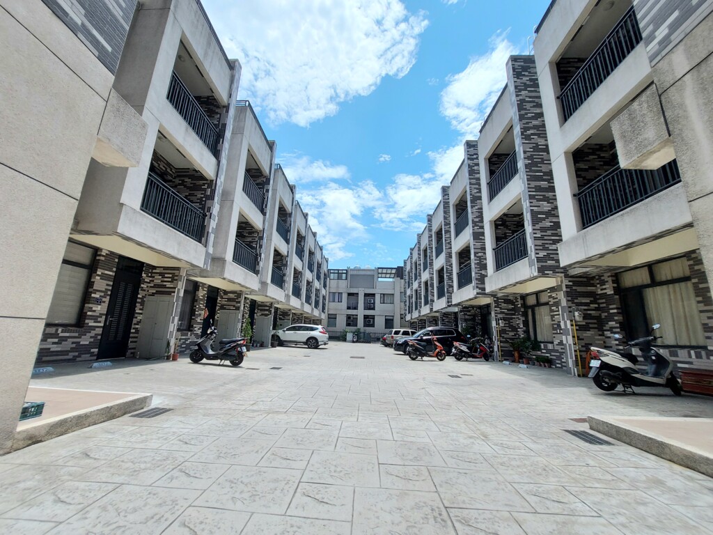 宜興御墅苗栗縣竹南鎮科專七路透天厝竹南園區全新前庭美墅 房屋出售 樂屋網