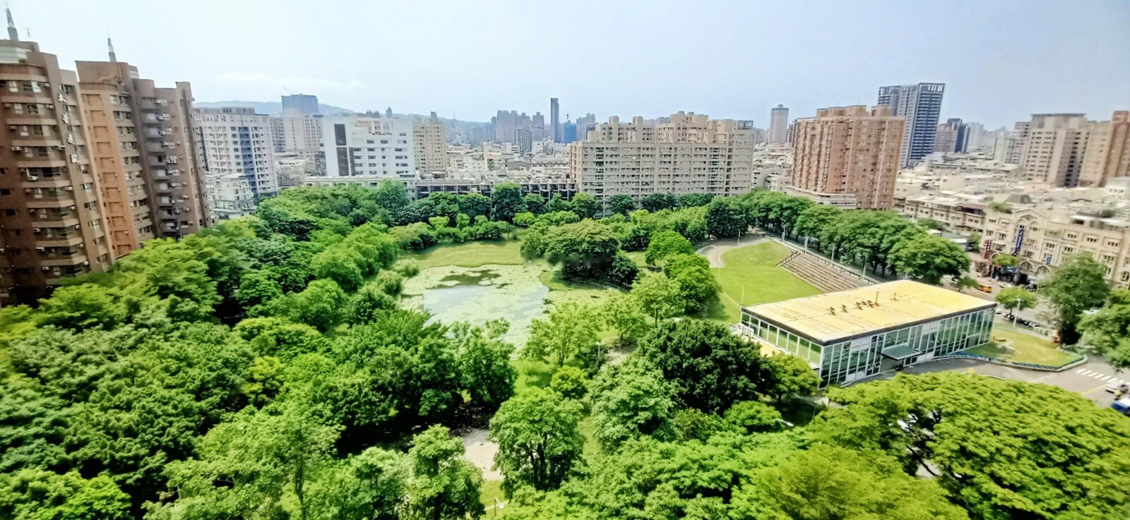 莊敬國小無敵景觀樓中樓露台平車 高雄市三民區中棠紫金城買房子 樂屋網