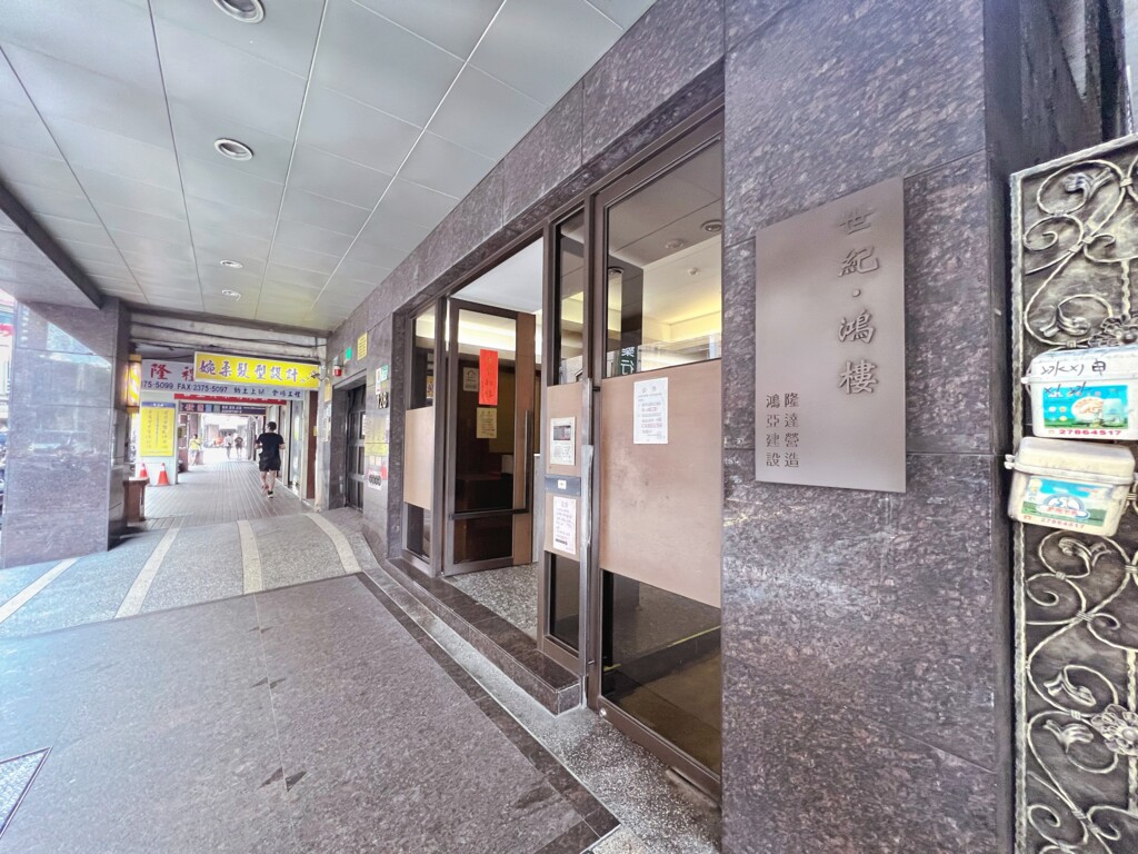 世紀鴻樓台北市萬華區西寧南路電梯大廈西門捷運稀有電梯美居來了 房屋出售 樂屋網
