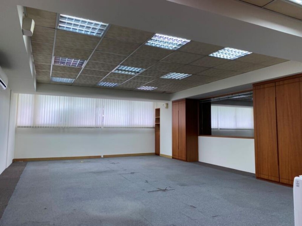 台北圓心新北市中和區中山路二段電梯大廈★超值★台北圓心美美辦公室車位 住商小怡阿智 房屋出售 樂屋網