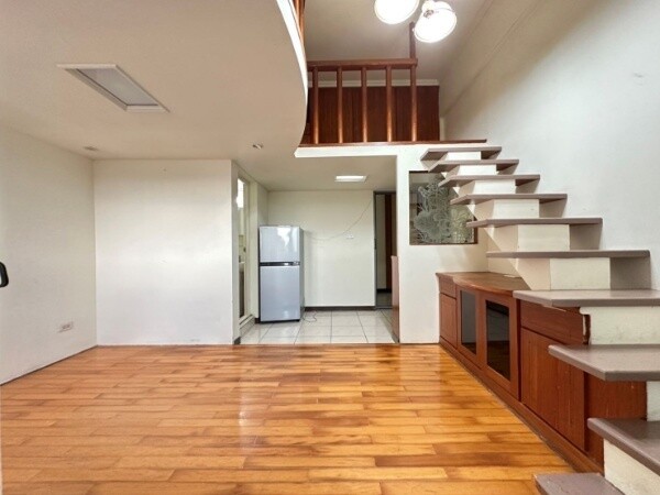 曉明儷晶台中市北區漢口路四段套房一萬近中國醫商圈曉明儷晶高樓無限視野套房 房屋出售 樂屋網