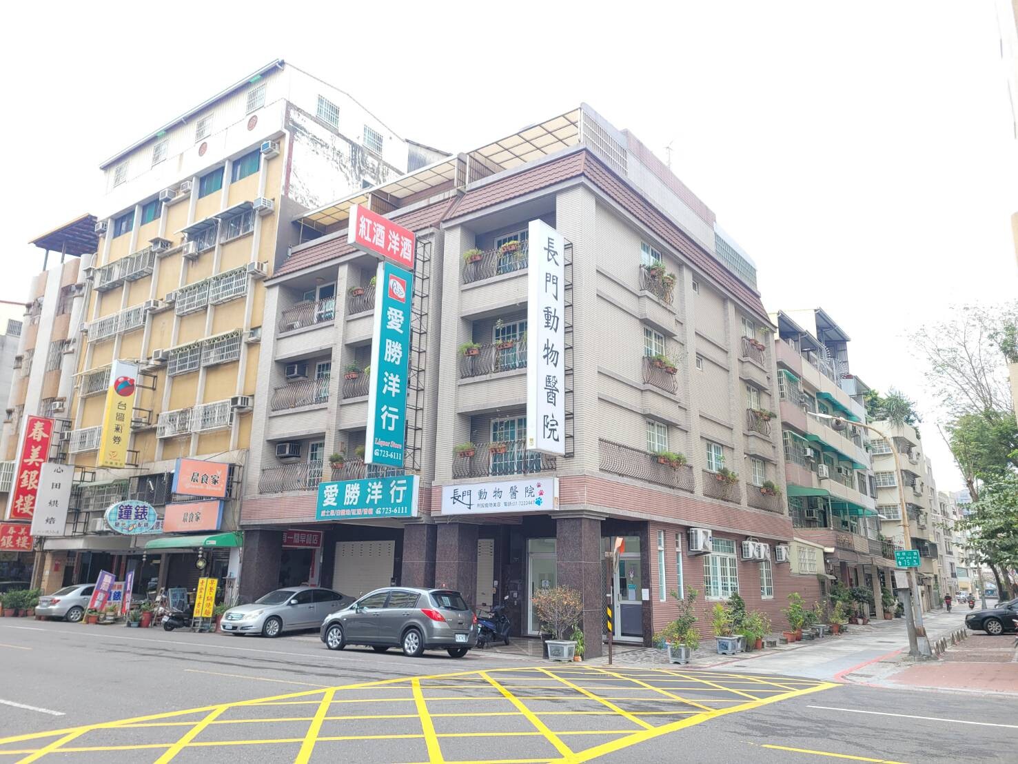 高雄市苓雅區福德二路店面武廟燙金邊間超大店面 房屋出售 樂屋網
