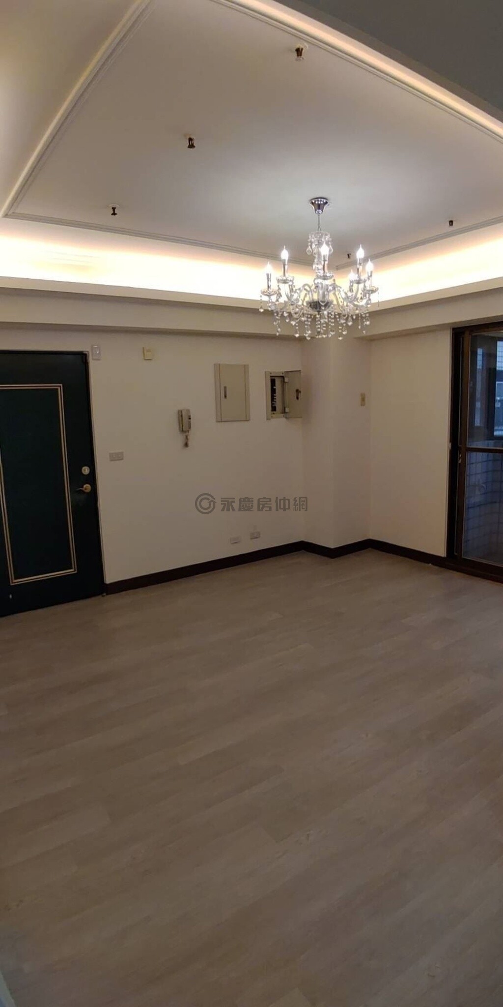美村新皇家台中市北屯區崇德七路電梯大廈崇德七路休旅車位美4房可停休旅車 房屋出售 樂屋網