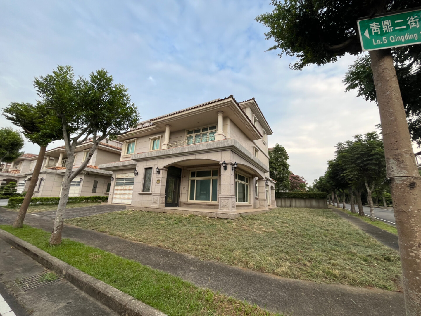 楊梅總裁級崗石電梯莊園《青鼎帝悅》 桃園市楊梅區青鼎帝悅買房子 樂屋網