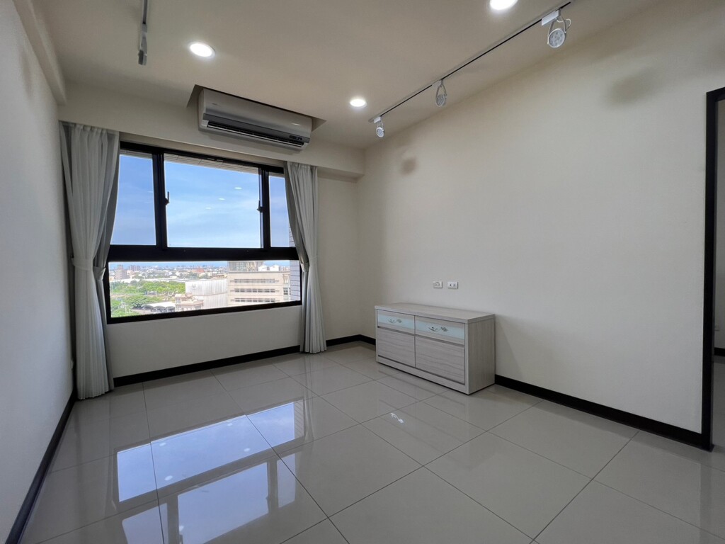 富來琚新竹縣竹北市光明十一路電梯大廈 房仲職人 全新富來琚景觀兩房平面車位 房屋出租 樂屋網