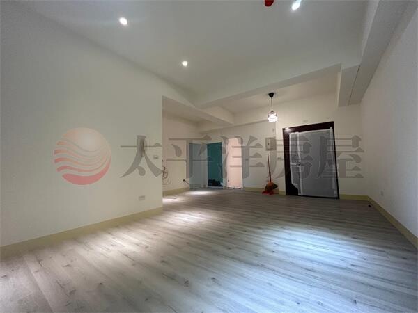可營登|百萬裝潢大三房 台中市梧棲區皇家景觀大樓買房子、房屋出售 樂屋網